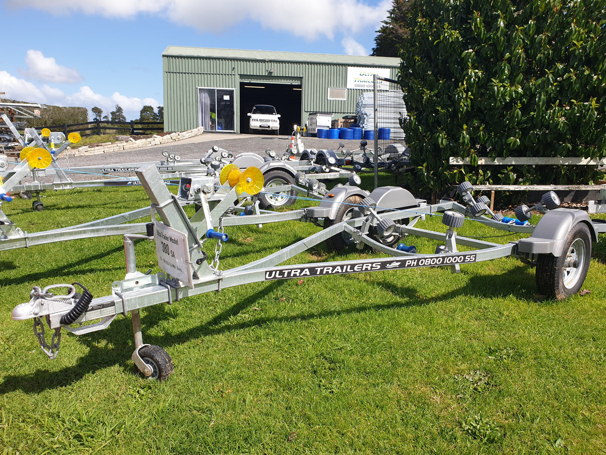 Model 380 Heavy Duty Boat Trailer – Ultra Trailers