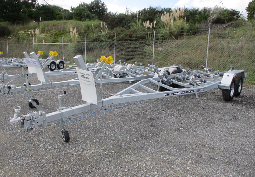 NZ MADE TANDEM AXLE BOAT TRAILER FOR 7.6m-8.2m BOATS (25-27ft) | HEAVY ...